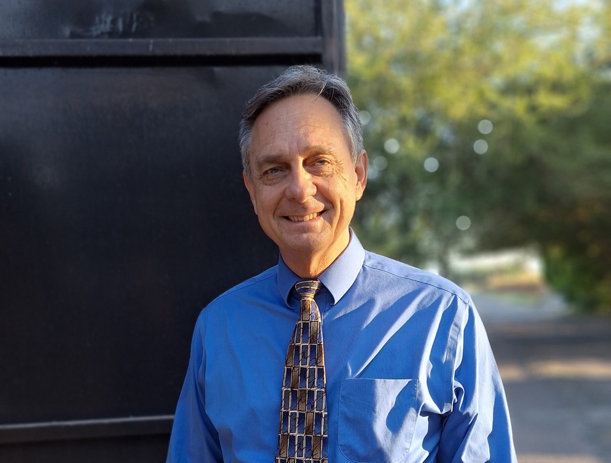 Robert Vander Maten | Living Abroad